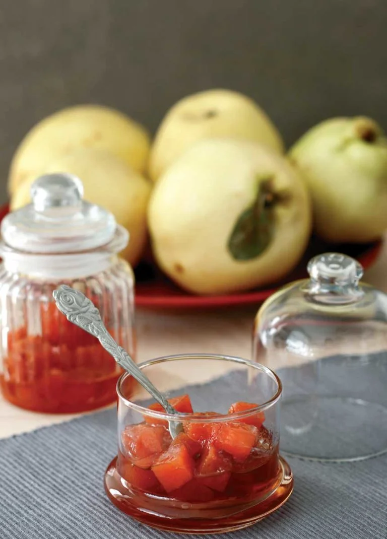 Ayva reçeli nasıl yapılır? Ev yapımı ayva reçeli nasıl kırmızı olur? 2 ...